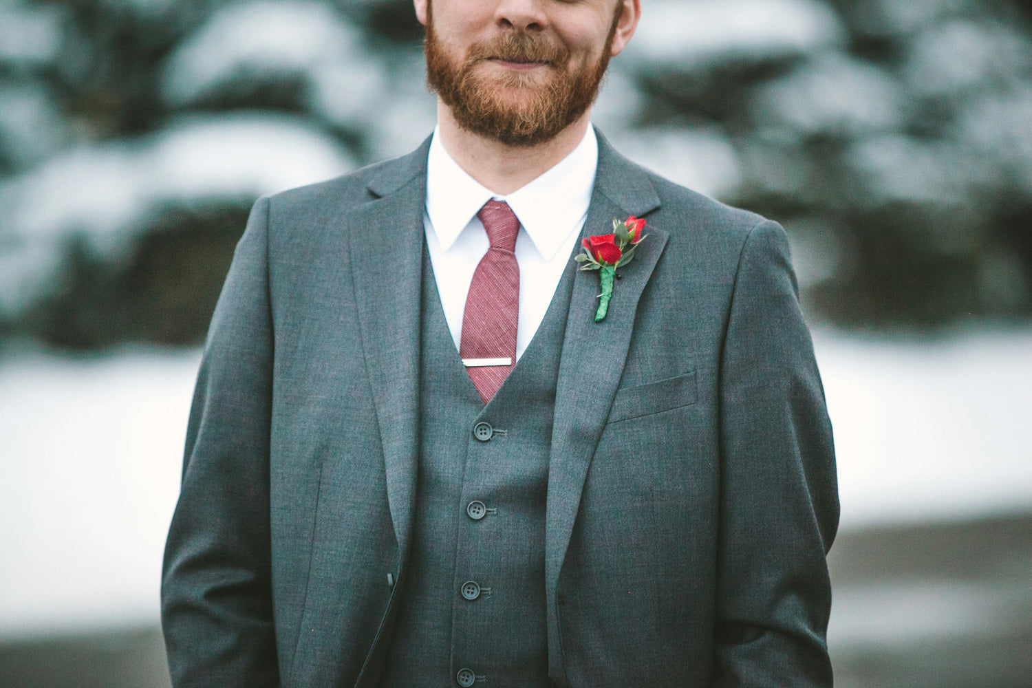 Fall Wedding Men's Attire: Style and Fabric Tips for Grooms
